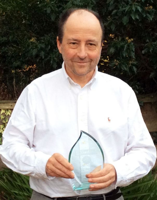 Gardenforum News - People - Tony Robson scoops ‘Sales Agent of the Year ...