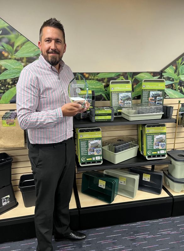 Gardenforum News - People - Adam Banks wins Garland’s ‘Sales Agent of ...