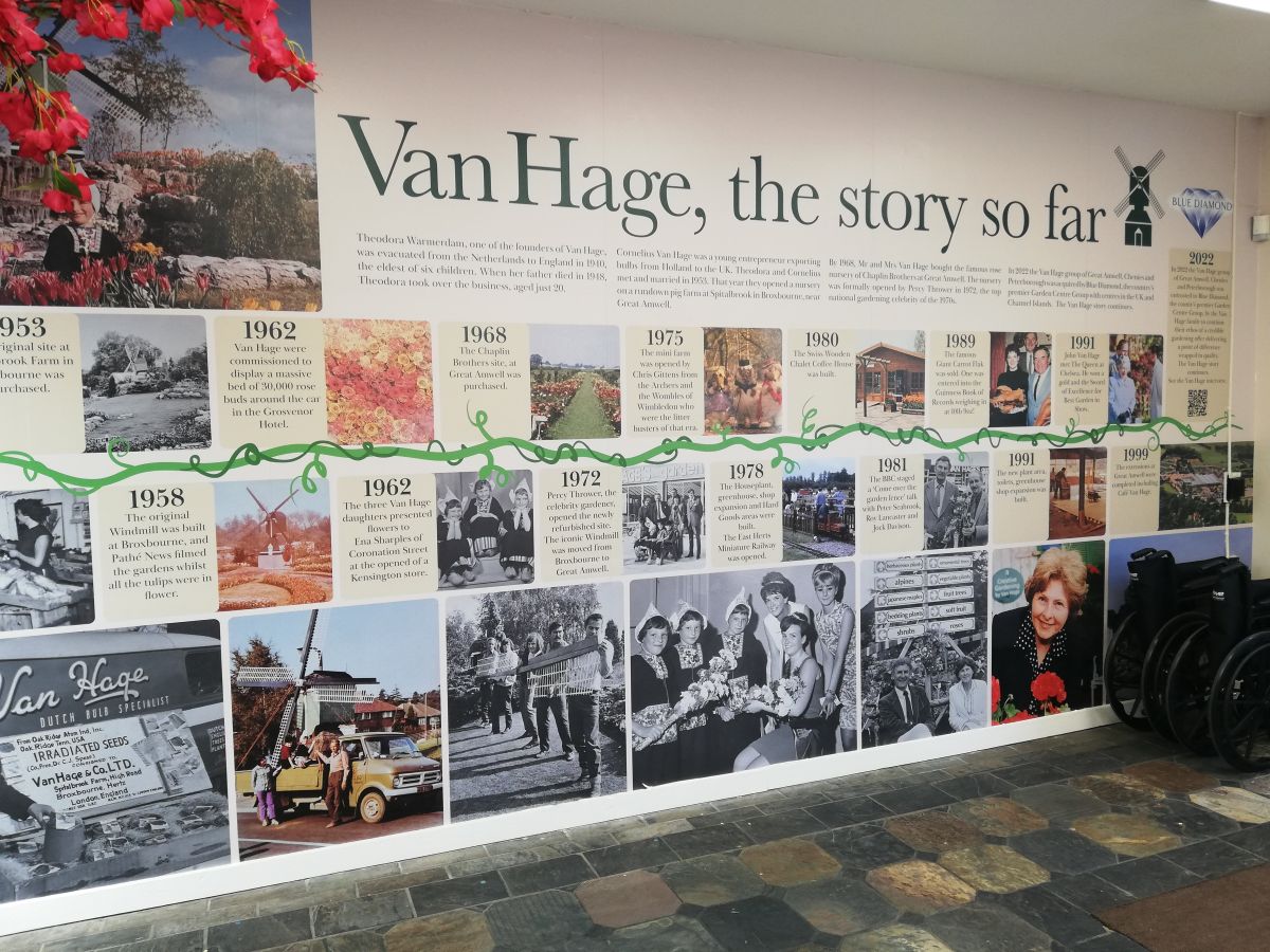 Gardenforum News - Services - The windmill turns again at Van Hage