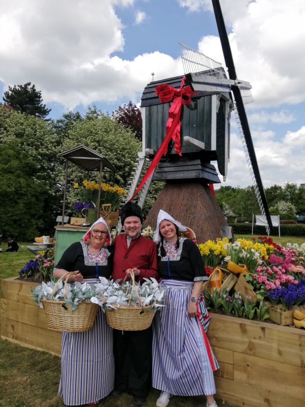 Gardenforum News - Services - The windmill turns again at Van Hage