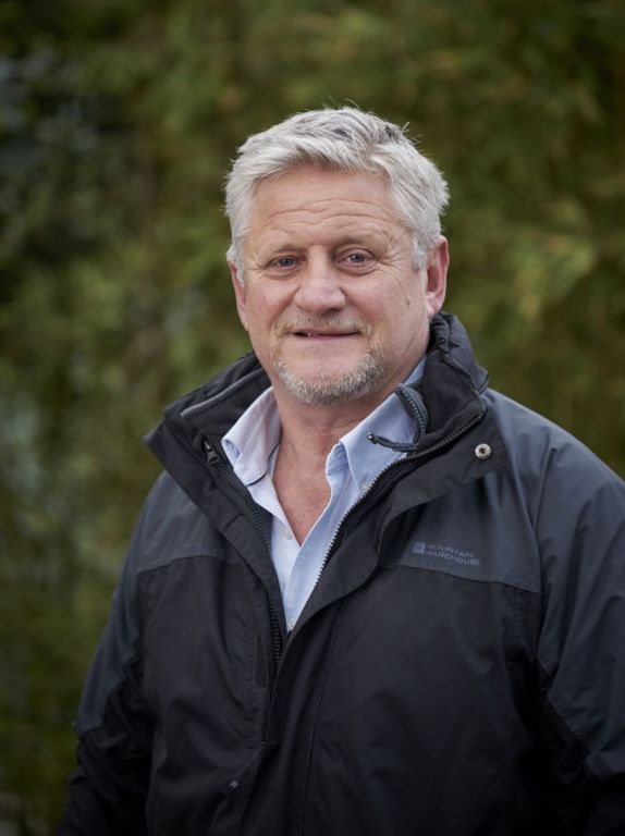 Gardenforum News - Landscapers - Mark Gregory wins first ever BBC ...