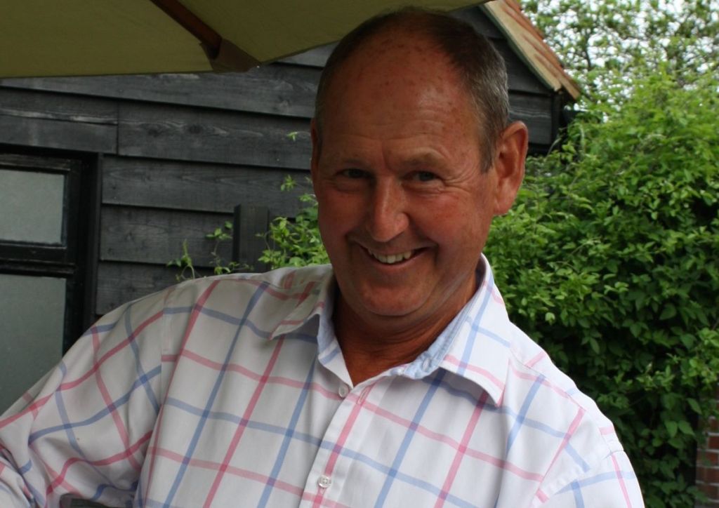 Gardenforum News - People - Visiting economist at Bank of England to ...