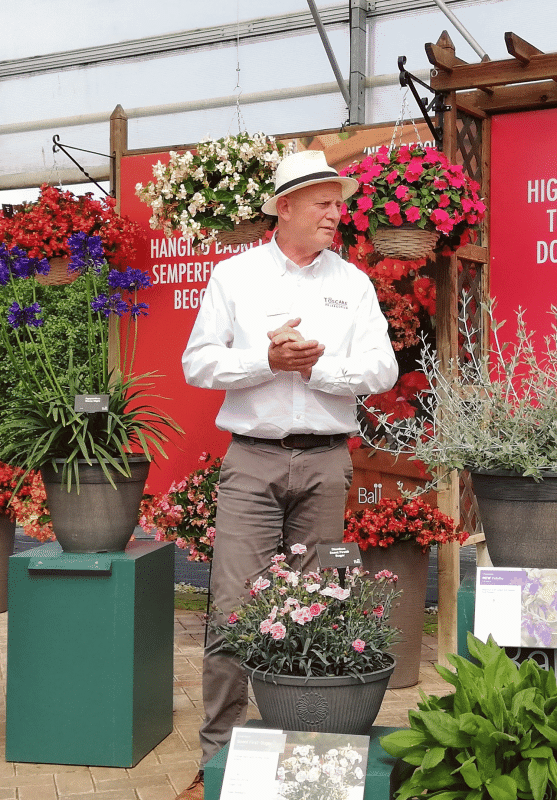 Gardenforum News - People - Stuart Lowen to leave Ball Colegrave