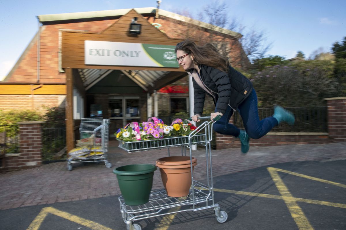 Gardenforum News - Around the Country - Jumping for joy as Cardwell ...